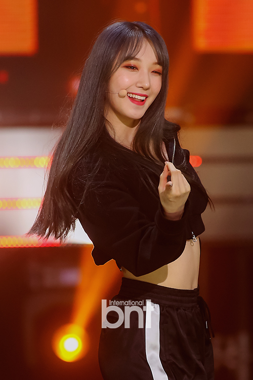 [bnt포토] 프리스틴V 로아 '짜릿한 미소' | bnt뉴스