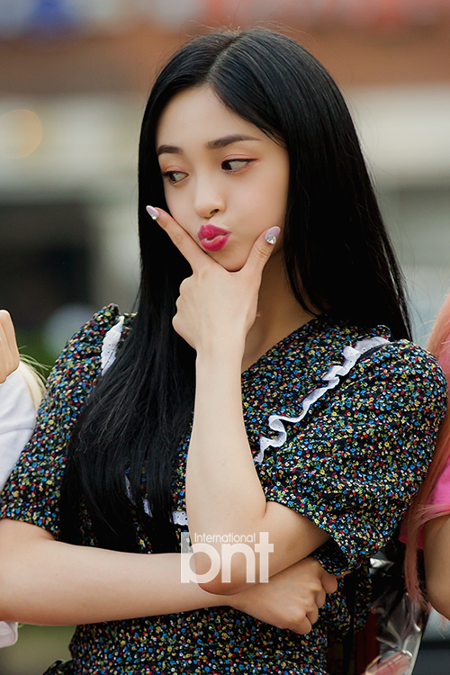 [bnt포토] 프리스틴V 결경 '귀엽게 뿌우' | bnt뉴스