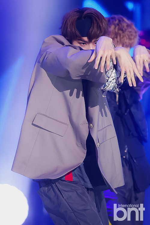 [bnt포토] NCT127 정우 '강렬한 눈빛'