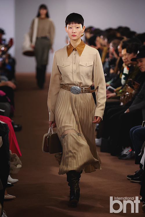 [bnt포토] 차수민 '베이지의 복고풍 매력'(YCH) | bnt뉴스