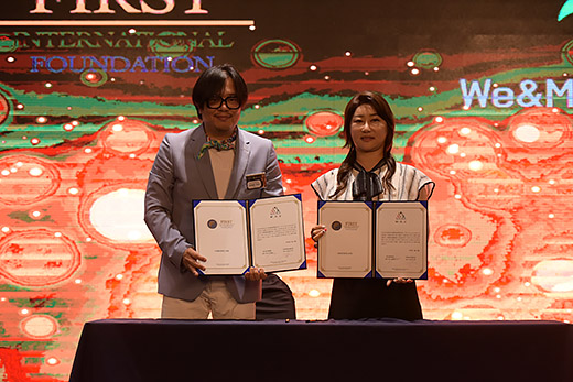 [포토] 퍼스트국제재단-WE&M코퍼레이션, ‘2019 미스아시아어워즈’ 공동주최 위한 MOU 체결 | bnt뉴스