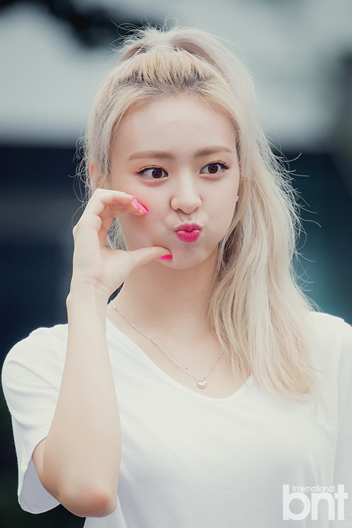 [bnt포토+] '모태애교쟁이' 유나 '애교만발' | bnt뉴스