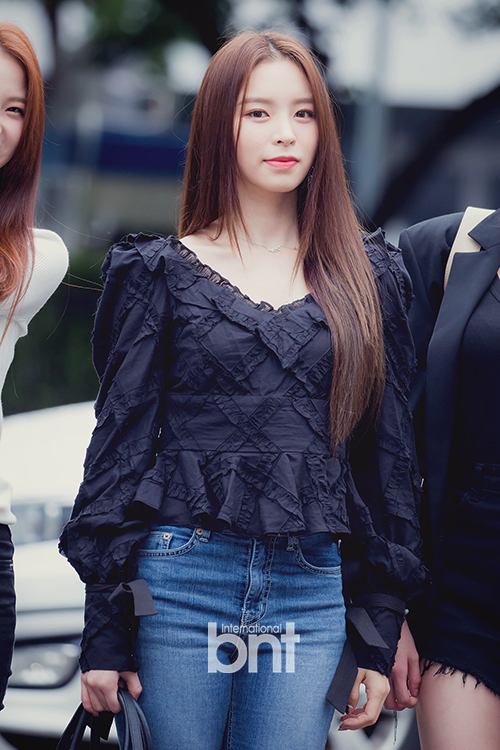 [bnt포토] 씨엘씨 엘키 '이 예쁨, 긴 생머리가 화룡정점' | bnt뉴스