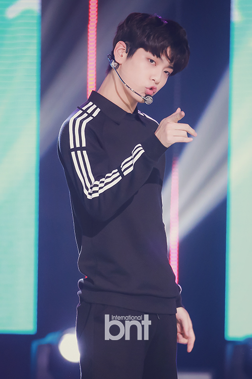 [bnt포토] txt 수빈 '입모양마저 귀여운 막내' | bnt뉴스