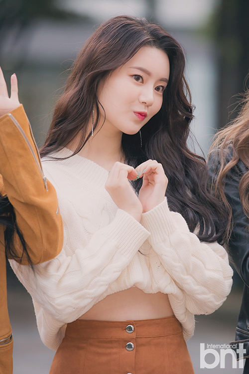 [bnt포토] 퍼플백 민이 '박민이는 사랑입니다' | bnt뉴스