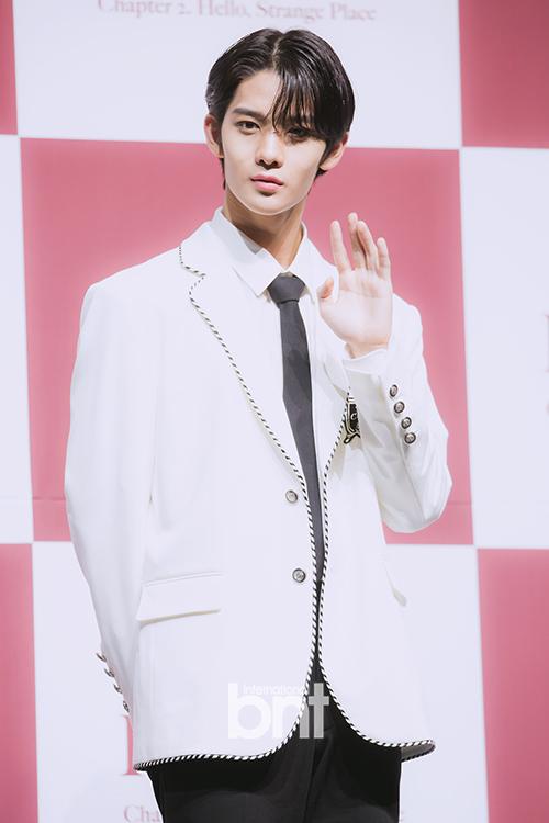 [bnt포토] CIX 배진영 '안녕, 픽스' | bnt뉴스