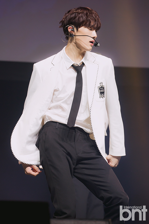 [bnt포토] CIX 현석 '멋짐주의' | bnt뉴스