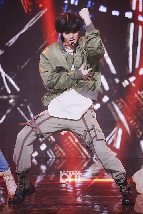 [bnt포토] CIX 배진영 '윽, 방심했다' | bnt뉴스