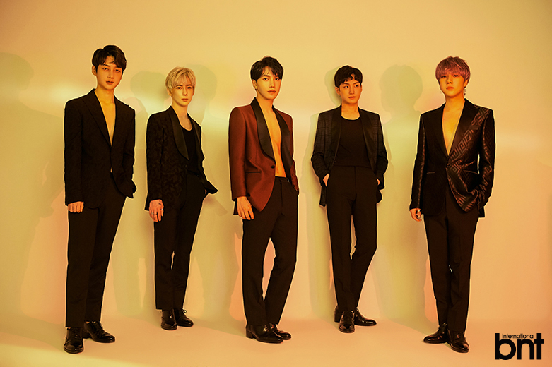 [bnt화보] 머스트비 “7인조→5인조 활동? 빈자리 컸지만 숙소생활하며 돈독해져 적응 완료” | bnt뉴스
