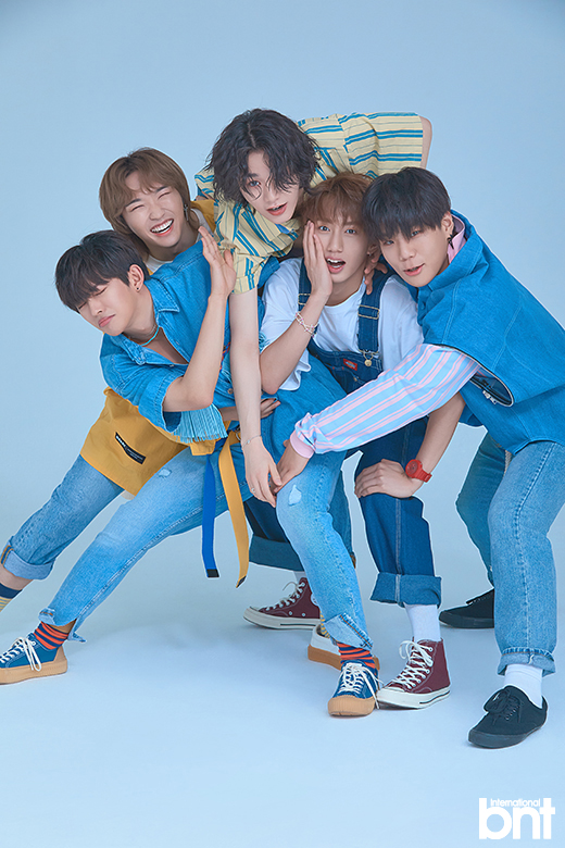 [bnt화보] 다크비 D1 “타이틀곡 ‘오늘도 여전히(Still)’, 멤버들과 퍼포먼스 직접 만들어 우리만의 애절함 담아” | bnt뉴스