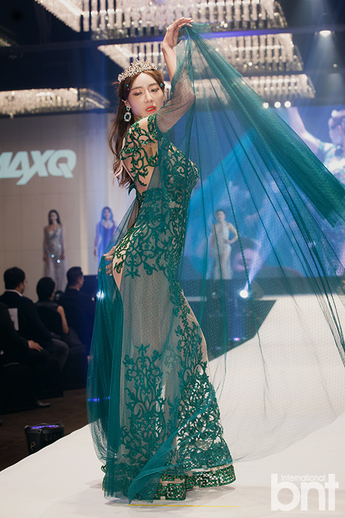 [bnt포토] 맥스큐 패션쇼 '이게 바로 대문자 S라인'(2021 K-MODEL AWARDS with AMF GLOBAL ...