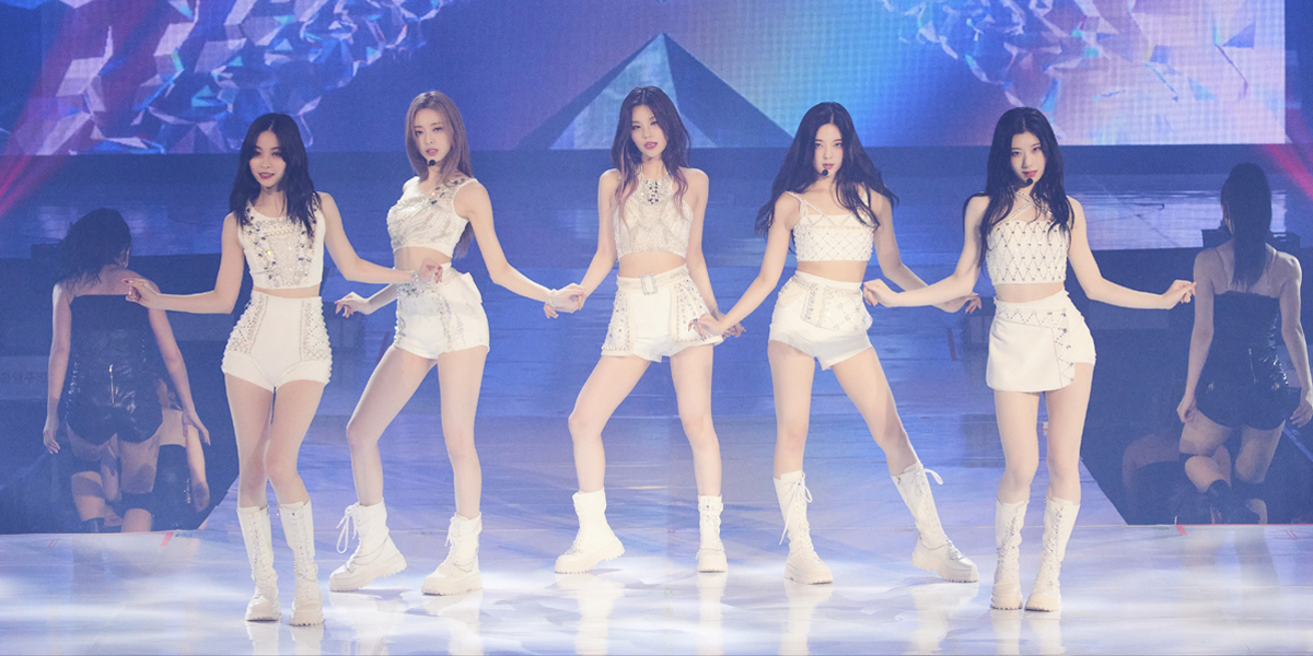 “ALL IN US!”라는 말을 증명한 ITZY(있지), 한계 없는 성장 예고 | bnt뉴스