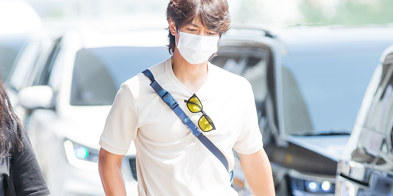 [bnt포토] 샤이니 민호 '씩씩한 발걸음' | bnt뉴스