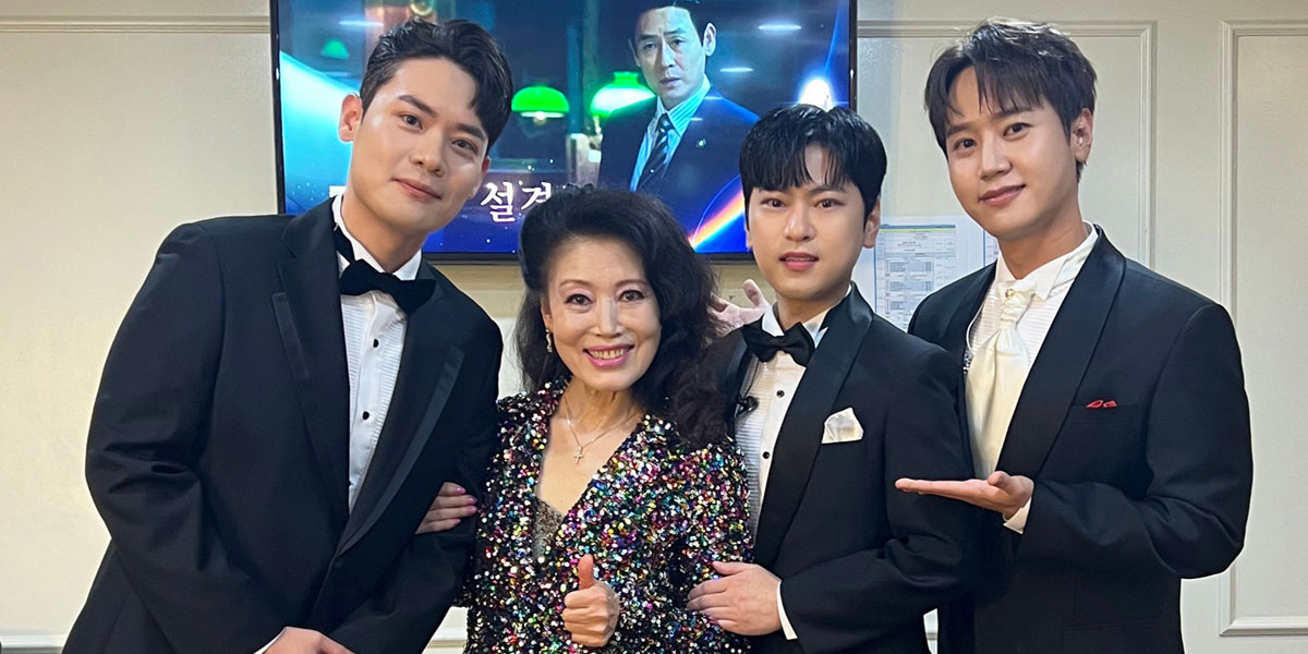 ‘청룡영화상’ 라포엠X정훈희, ‘헤어질 결심’ OST ‘안개’ 무대...탕웨이 울린 아름다운 하모니 | bnt뉴스