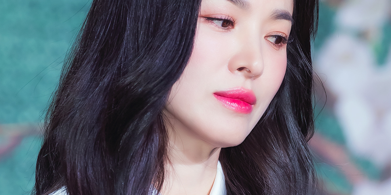 [bnt포토] 송혜교 '알고보면 의미심장한 손짓' | bnt뉴스