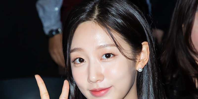 [bnt포토] 정예인 '귀엽게 브이'(CEEANN 컬렉션) | bnt뉴스