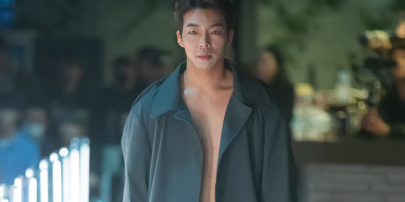 [bnt포토] 신사마 '짙은 이목구비로 완성한 남자의 향기'(CEEANN 컬렉션) | bnt뉴스