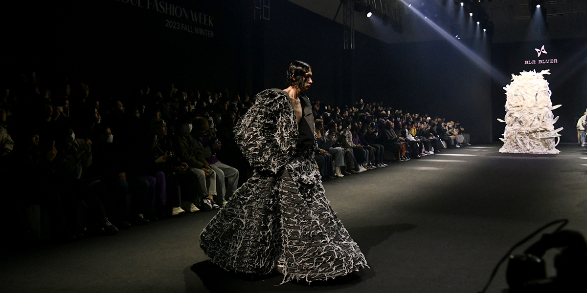 2023 F/W 서울패션위크, 관람을 경험으로 만드는 구성&연출 “모두가 즐겼다” | bnt뉴스