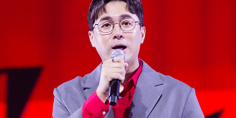 [bnt포토] '쇼케이스는 역시 기쁨 두 배, 행복 두 배, MC배' | bnt뉴스