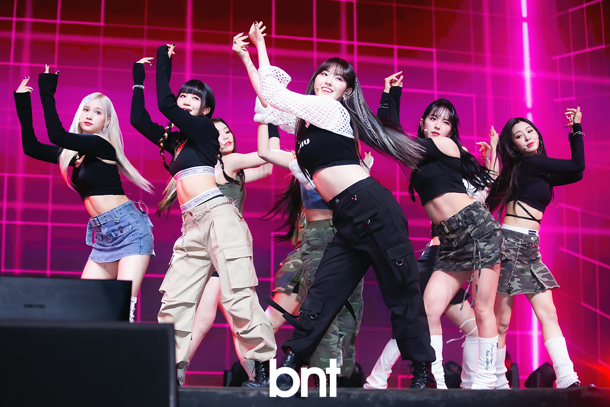 [bnt포토] 케플러 '봄을 재촉하는 경쾌함' | bnt뉴스