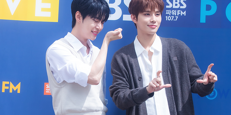 [bnt포토] NCT 도재정 도영-정우 '맡고, 뿌리고' | bnt뉴스