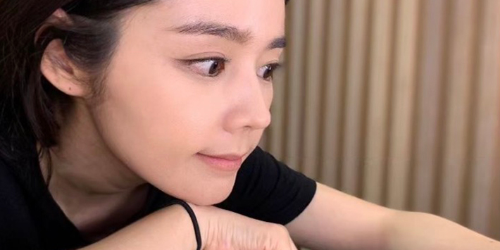 한가인, SNS 위해 셀카 연습ing... 초근접에도 無결점 | bnt뉴스