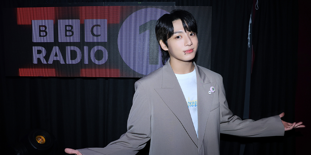 정국, 英 라디오서 “BTS는 계속 성장 중, 완전체 때 대단할 것” | bnt뉴스