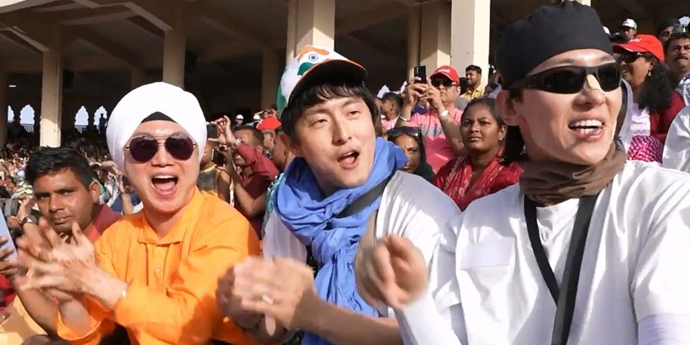 기안84X덱스X빠니보틀, 인도·파키스탄 국기 하강식에 ‘텐션 폭발’ | bnt뉴스