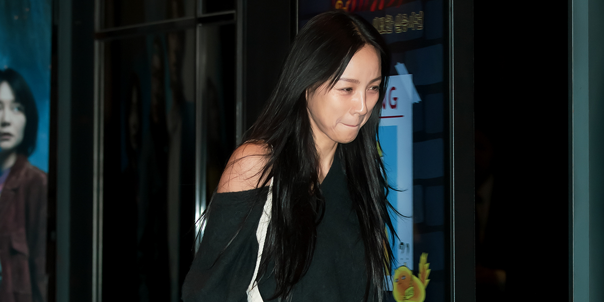 [bnt포토] 이효리 '뭔가 어색어색' | bnt뉴스