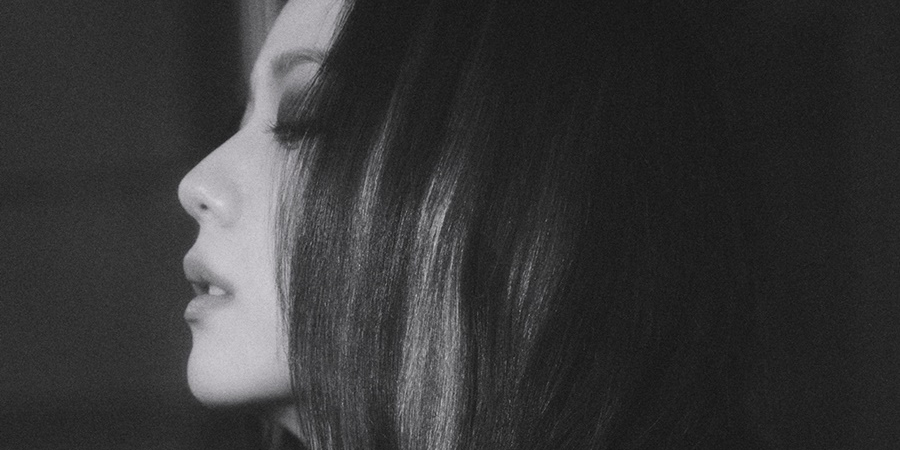 블랙핑크 지수, ‘꽃(FLOWER)’ MV 4억뷰 돌파 | bnt뉴스