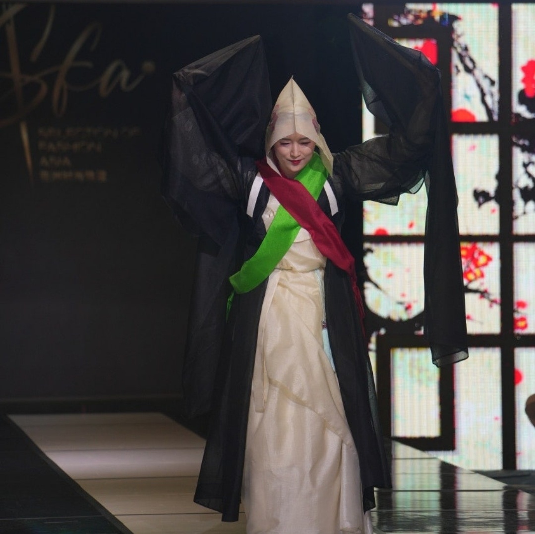 탄쵸 SFA 패션쇼, 승무 김선영 명인의 퍼포먼스 | bnt뉴스