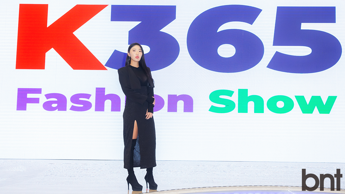 [포토] 모델 베키 '블랙의 관능미'(K365패션쇼) | bnt뉴스