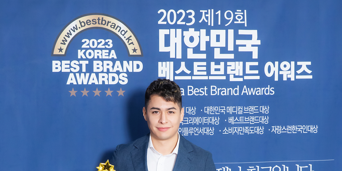 [포토] 크리스티안 'K-POP 글로벌 MC 부문 대상 영예 안게 됐어요'(베스트브랜드 어워즈) | bnt뉴스