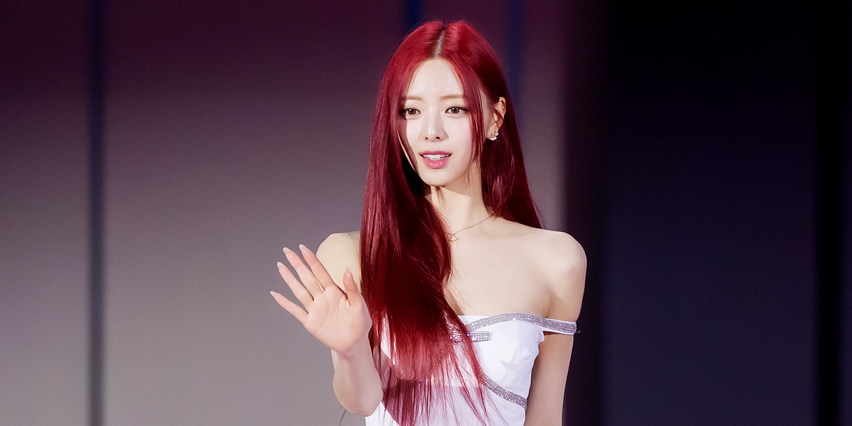 [포토] 있지 유나 '안녕, 믿지(midzy)'(sbs가요대전) | bnt뉴스