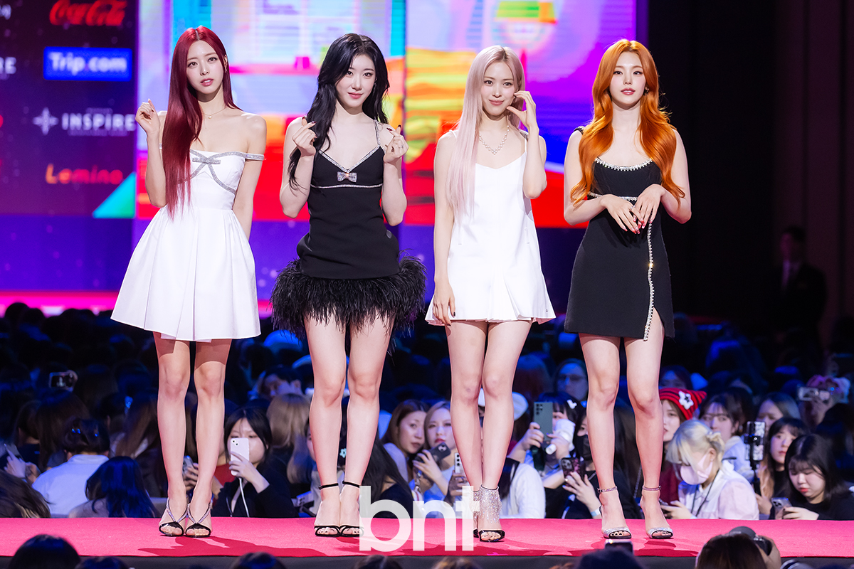 [포토] 있지 '화이트&블랙'(sbs가요대전) | bnt뉴스