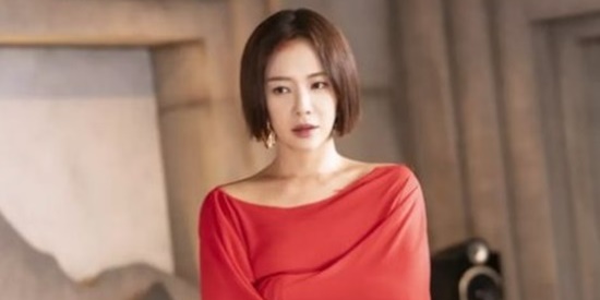 황정음, 이혼 발표 후 첫 SNS 재개… ’7인의 부활’ | bnt뉴스