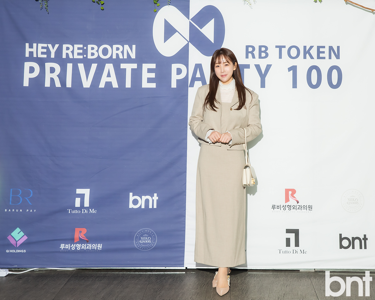 [포토] 미코리더스 유이안 이사 '해사한 미소'(헤이리본 프라이빗 파티100) | bnt뉴스