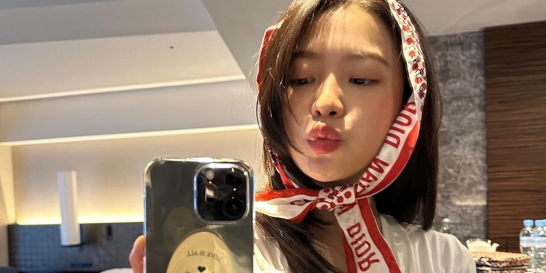 셀럽들의 스카프 연출법 3 | bnt뉴스