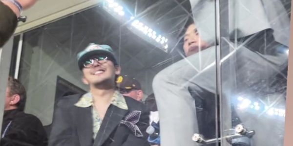 지드래곤·박찬호, ‘MLB 서울시리즈’서 만났다…VIP석 포착 | bnt뉴스