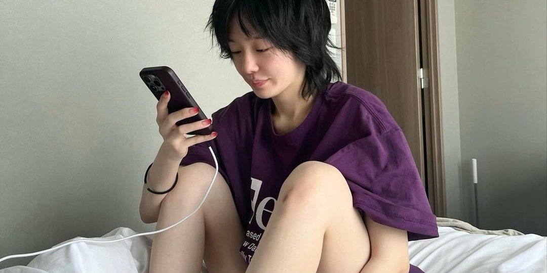 힙한 오버사이즈 티셔츠 룩 3 | bnt뉴스