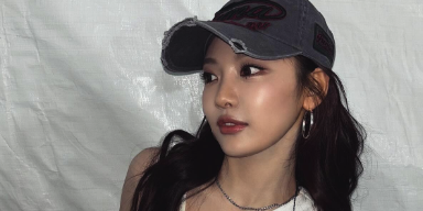 ‘그 시절 이효리의 재림’ 에스파 닝닝, 볼캡+링 귀걸이로 완성한 ‘Y2K 걸’ | bnt뉴스