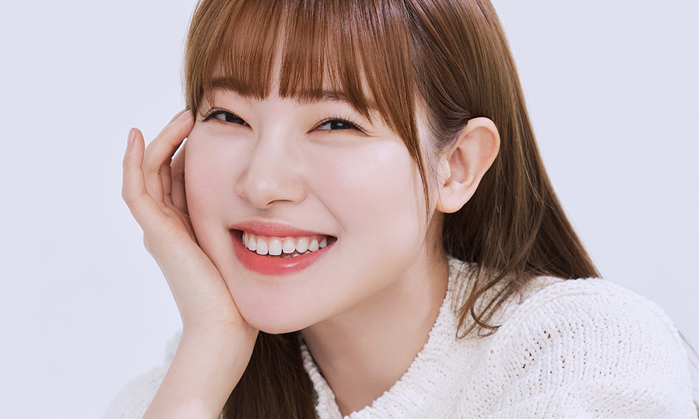 김아영, ‘정오의 희망곡’ 스페셜 DJ로 깜짝 변신 | bnt뉴스