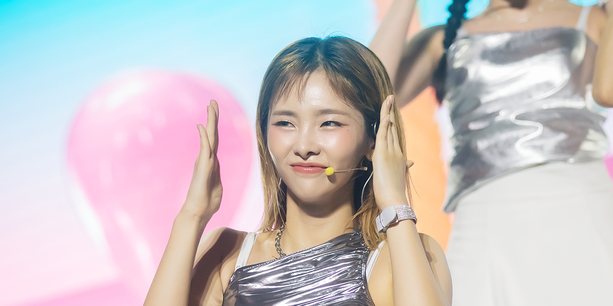 [포토] 퀸즈아이 아윤 '찡긋, 싱긋'(SBTown MUSIC FIESTA) | bnt뉴스