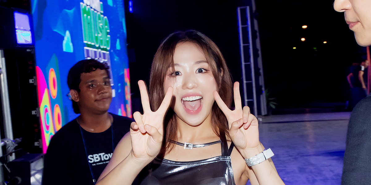 [포토] 퀸즈아이 원채 '참 잘했어요'(SBTown MUSIC FIESTA) | bnt뉴스