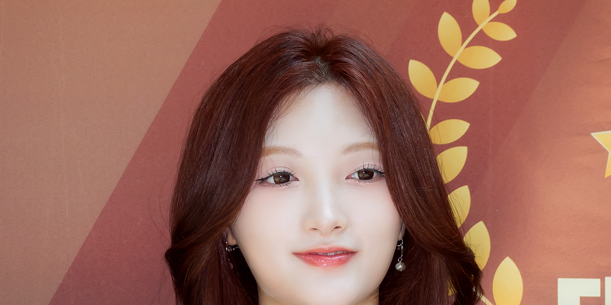 [포토] 아일리원 로나 '차세대 비주얼 센터의 기운이 물씬'(한류연예대상) | bnt뉴스