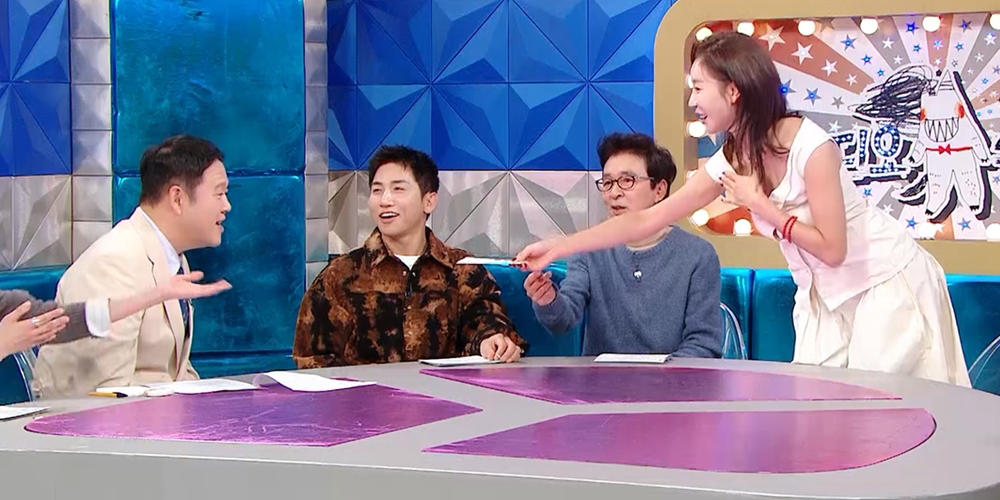 ‘라스’ 한다감, 구 썸남(?) MC 김구라 위한 ‘돈 봉투’ 준비 | bnt뉴스