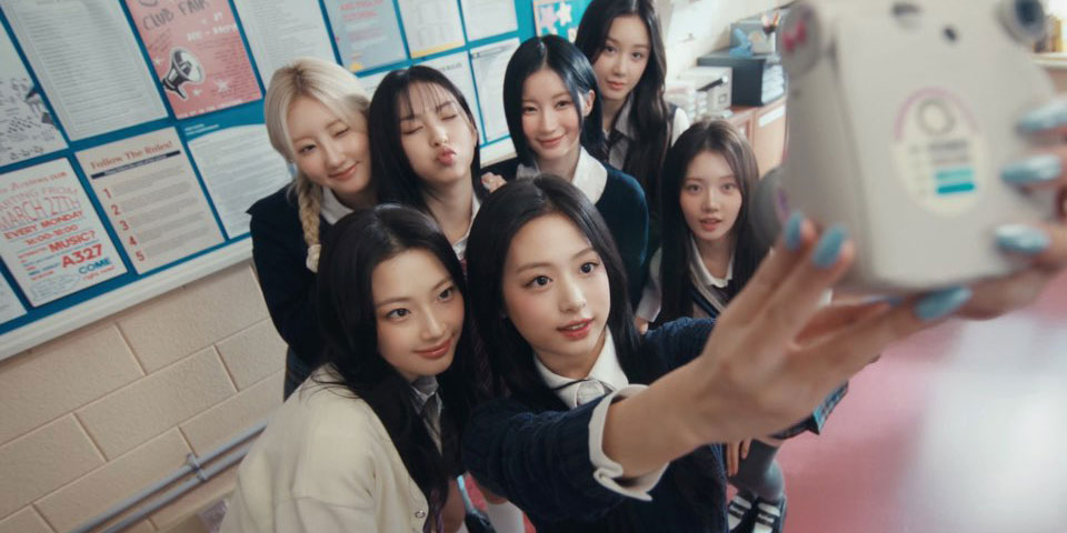 베이비몬스터, ’Really Like You’ 하이틴 감성 MV | bnt뉴스