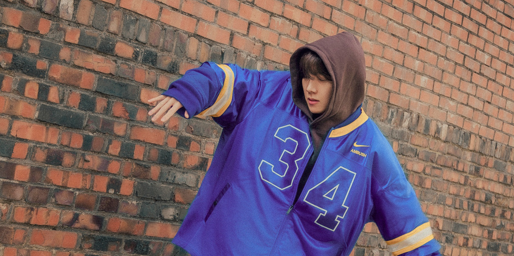 BTS 제이홉, 파리에 뜬다! 23일 프랑스 자선 공연 | bnt뉴스