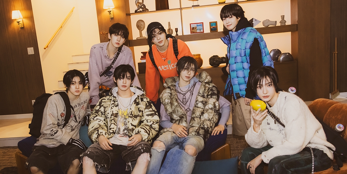 ‘JYP 신인’ 킥플립, 데뷔 동시에 中차트 최정상 | bnt뉴스