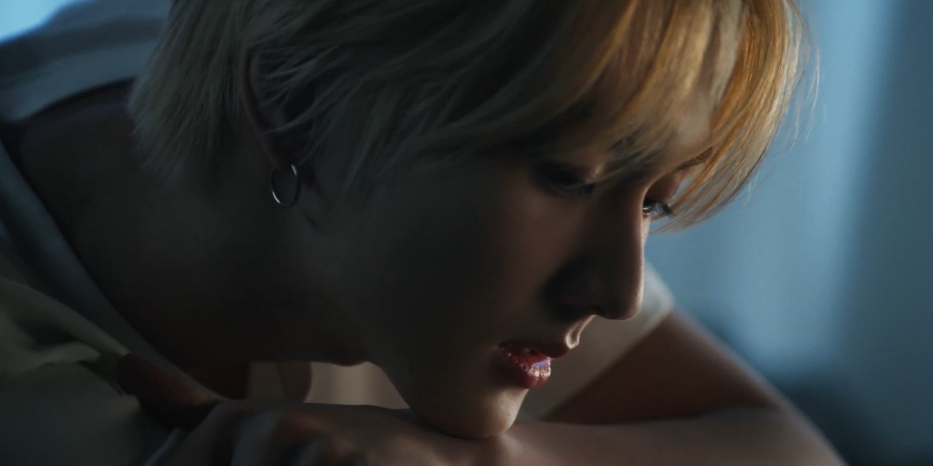 엔하이픈 정원, ‘Monster’ 커버 영상 공개... 깊은 감성 | bnt뉴스